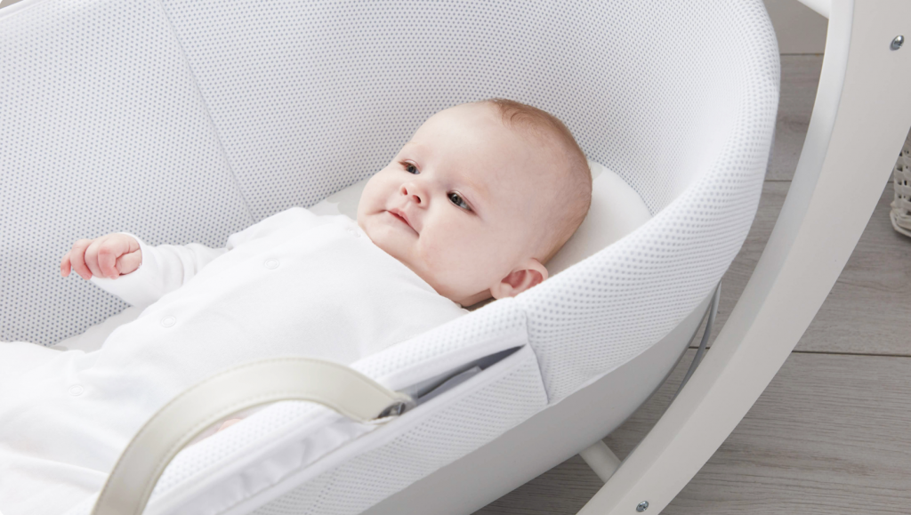 Shnuggle Dreami Moses Basket & Rocker 2 In 1 | Tots-Porter.Com